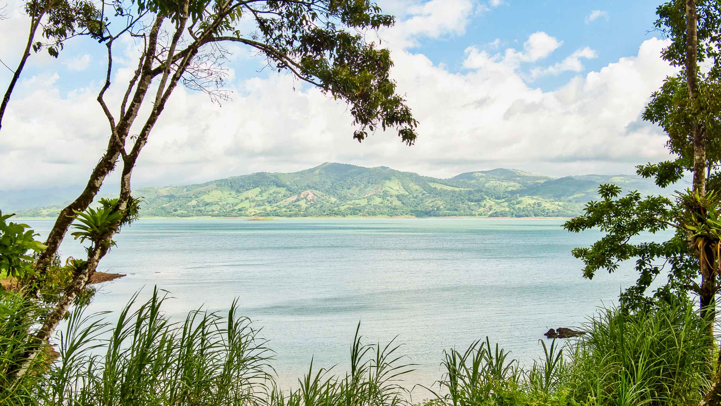 Laguna de Arenal, Guanacaste - Reserva de entradas y tours | GetYourGu