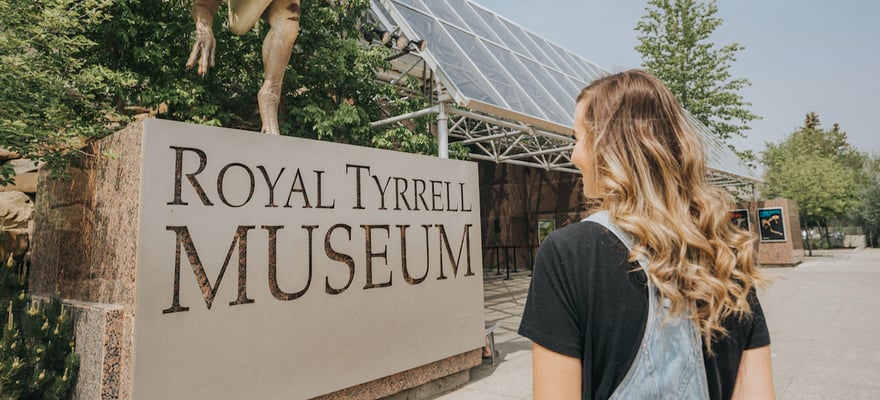 Royal Tyrrell Museum, Drumheller - Book Tickets & Tours | GetYourGuide