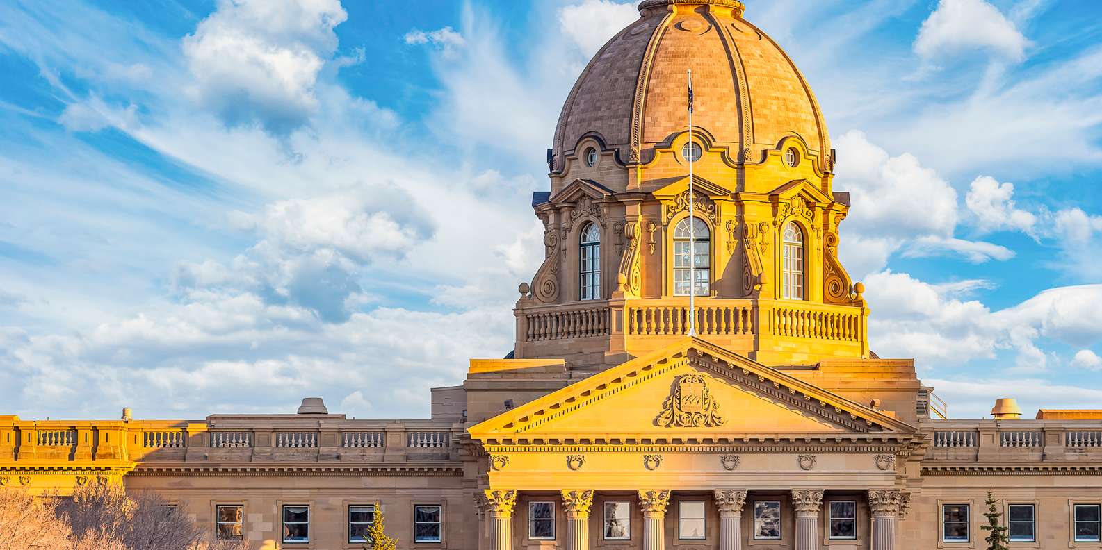 The BEST Alberta Legislature Building Luxury experiences 2022 - FREE ...