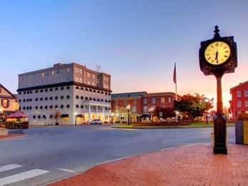 Farnsworth House Inn, Gettysburg - Book Tickets & Tours | GetYourGuide