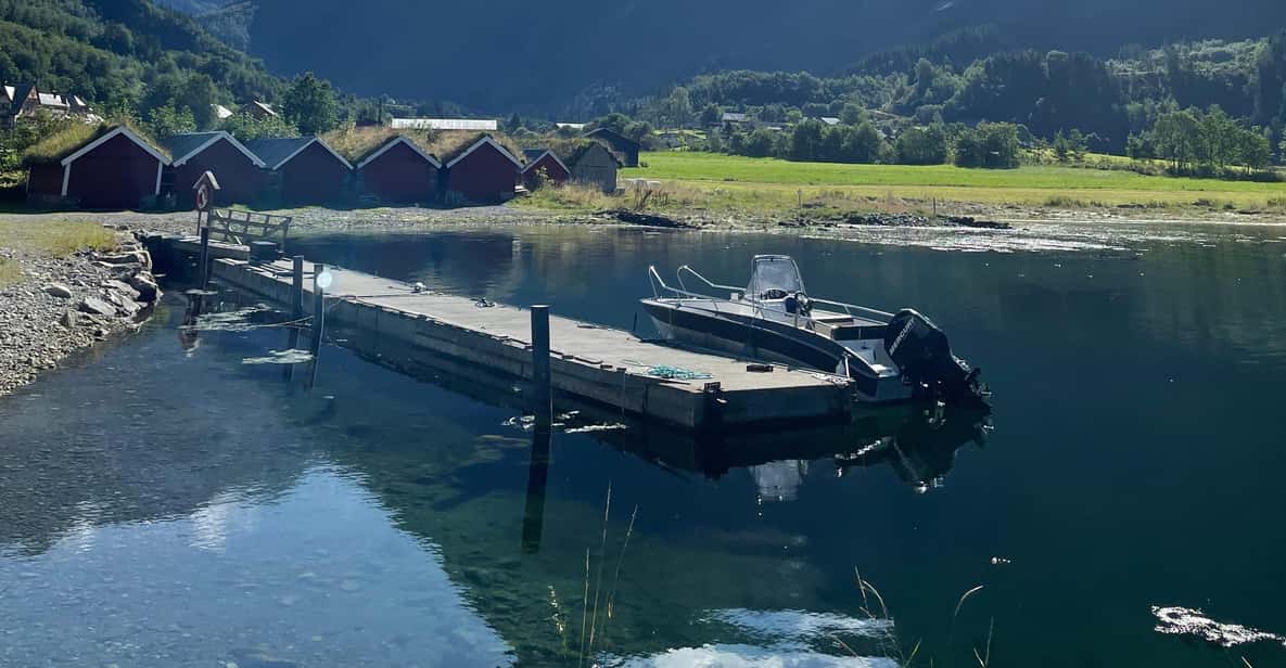 Hjørundfjord Fjord Cruise tur-retur fra Ålesund | GetYourGuide