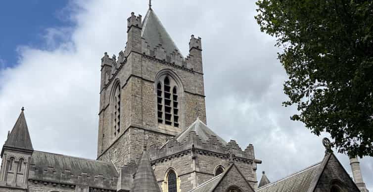 Dublin: Highlights and Hidden Corners Walking Tour | GetYourGuide