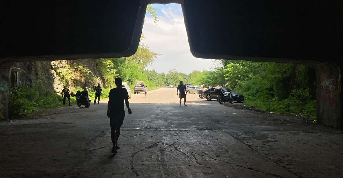 Letalska baza Zeljava: Zgodovina in pustolovščina | GetYourGuide