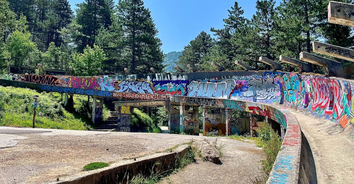 Sarajevas: Bosnijos ir Jugoslavijos karų ekskursija su tunelio ...