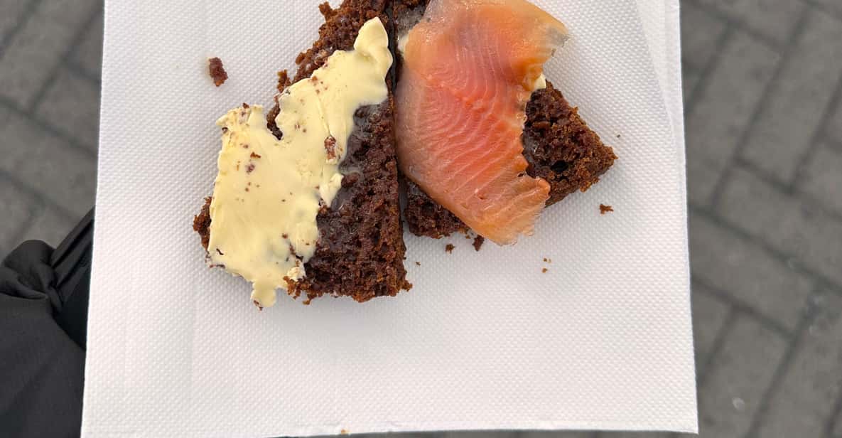 Laugarvatn Fontana: Geothermal Bread-Baking Experience | GetYourGuide