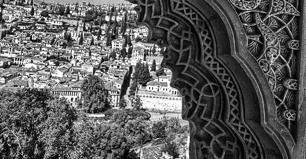 Sevilla: Alhambra Tagesausflug mit Guide & Nasridenpaläste Eintritt ...
