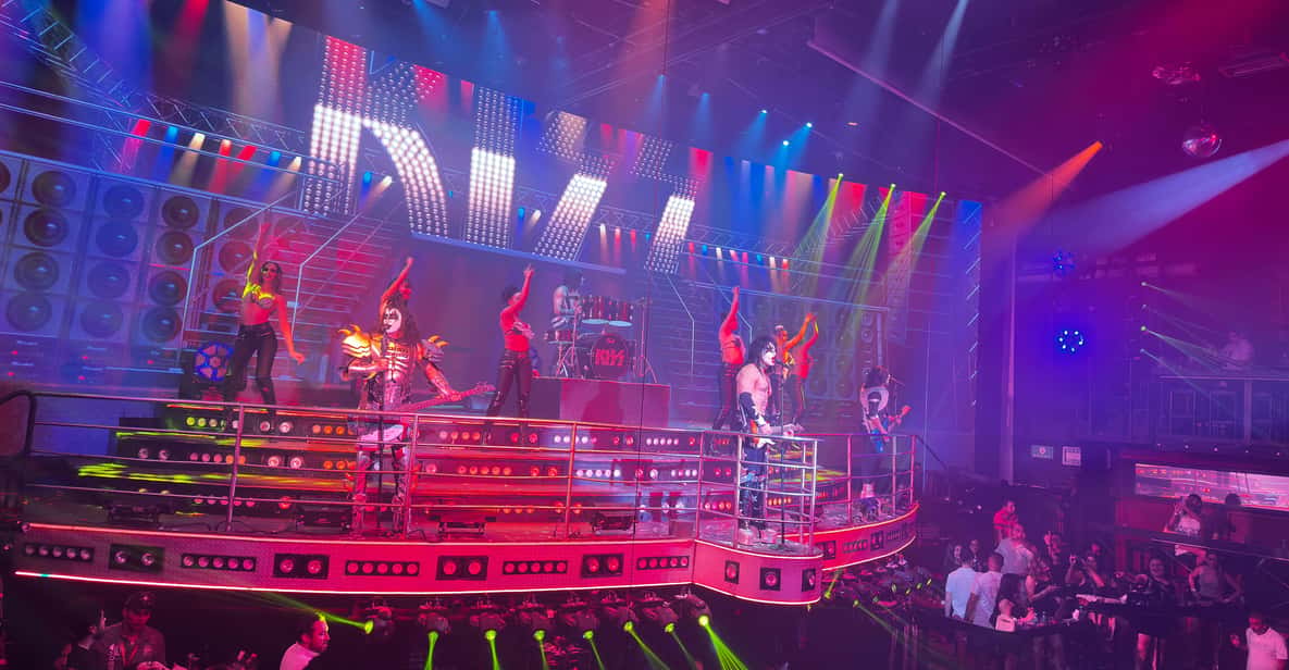 Cancun: Coco Bongo Nightclub Experience | GetYourGuide