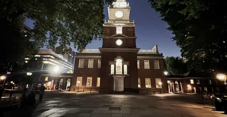 Philadelphia Ghost Tour by Candlelight | GetYourGuide