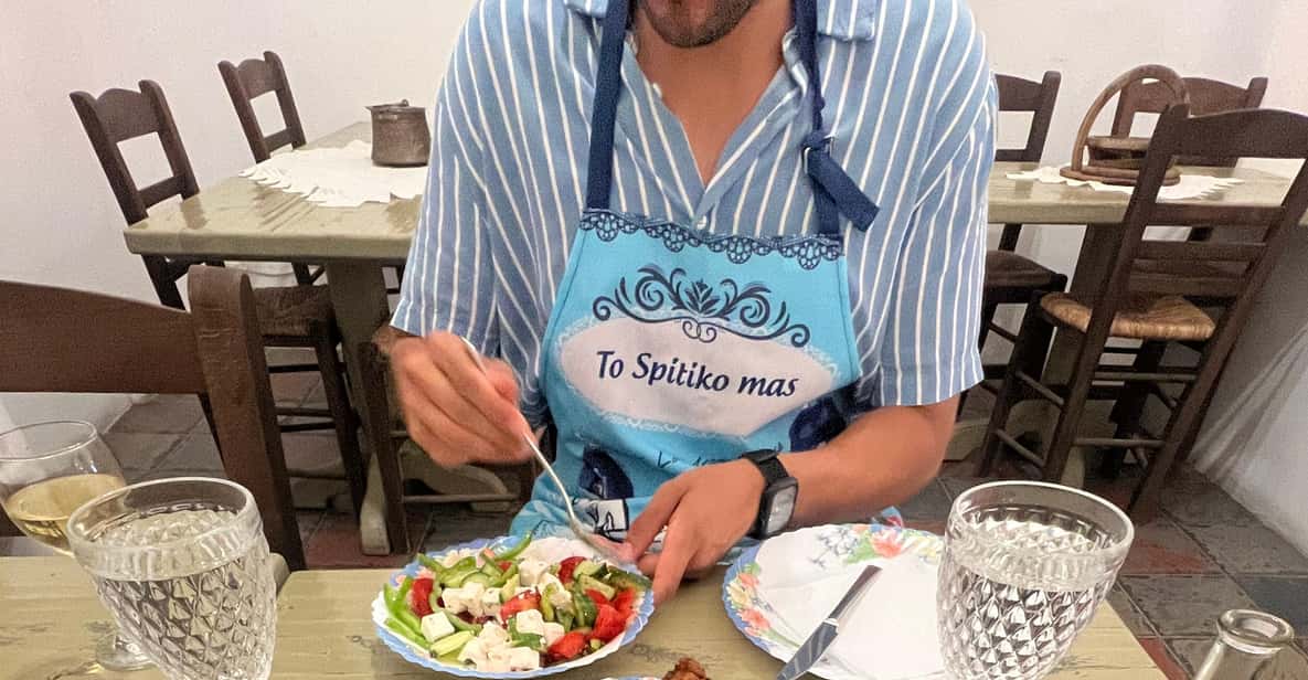 Santorinas: Kulinarijos pamoka, vietinis meniu ir desertas su vynu ...