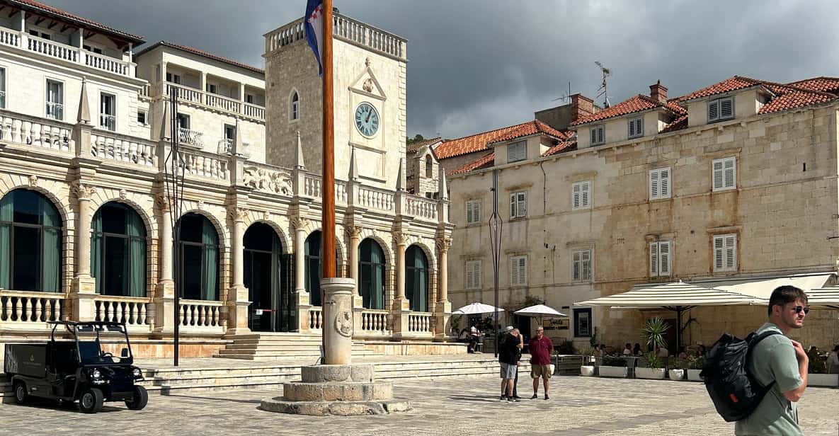 Split/Trogir: Cueva Azul, Mamma Mia, Hvar y Recorrido por las 5 Islas ...
