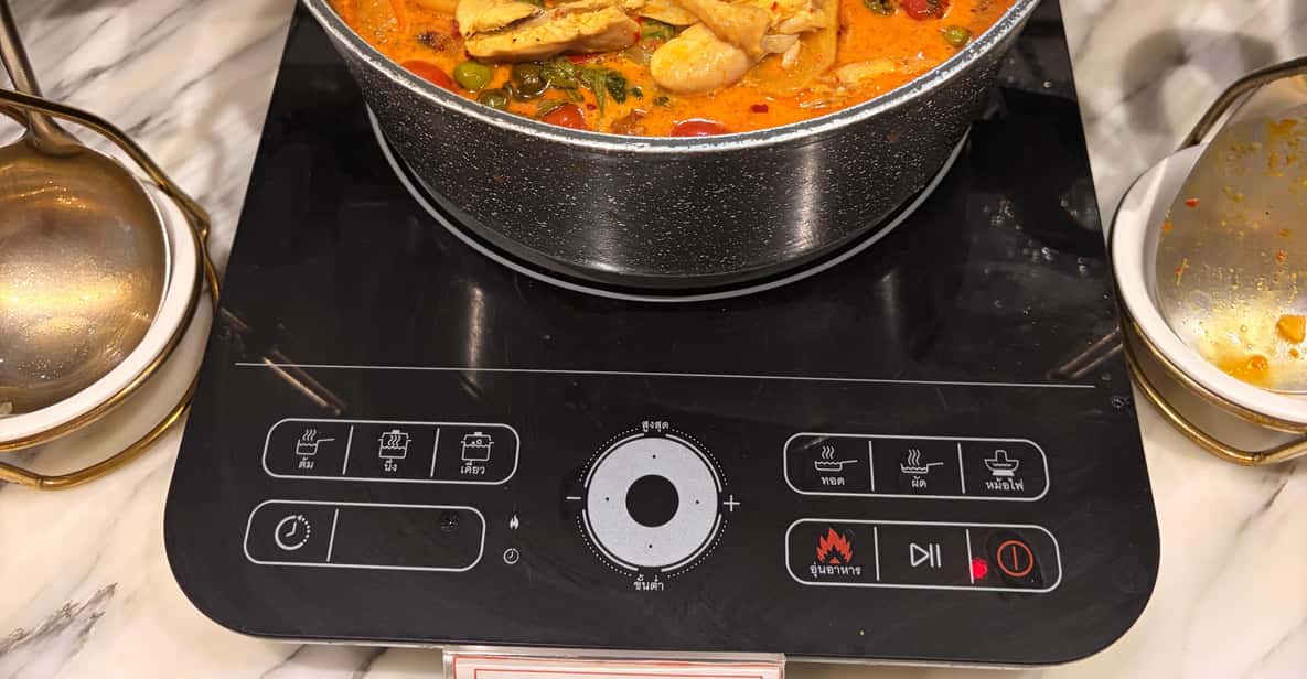 BKK Airport: Domestic & International Coral Lounge Access | GetYourGuide