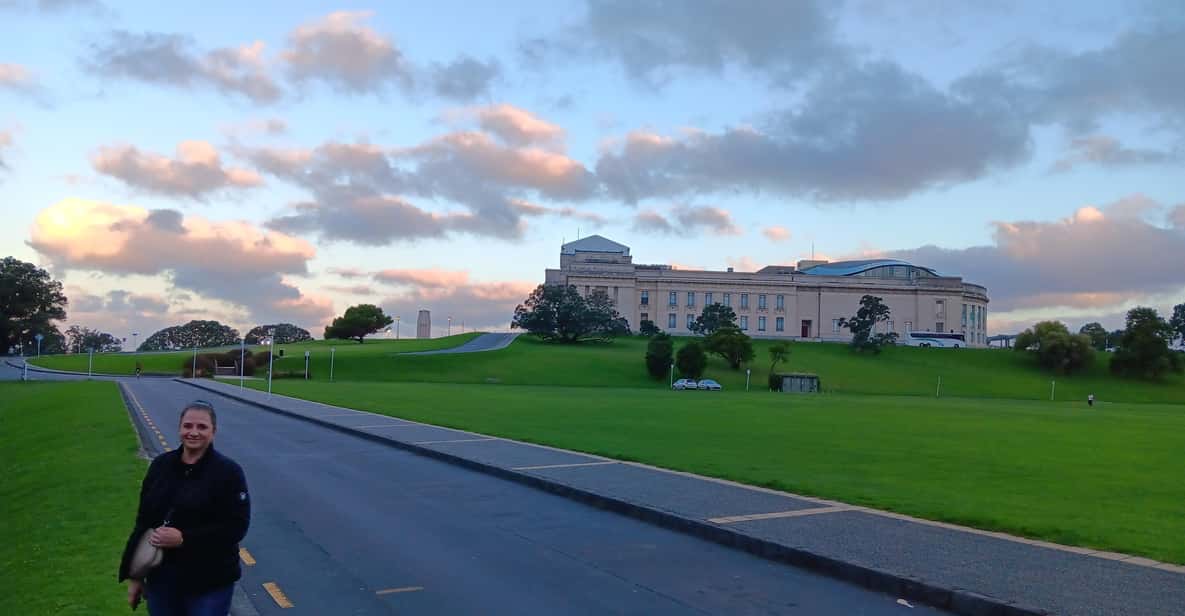 Auckland: Hop-On Hop-Off Explorer Bus Ticket | GetYourGuide