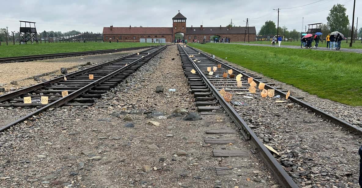 Krokuva: Aušvico Birkenau muziejaus ekskursija su gidu ir paėmimu ...