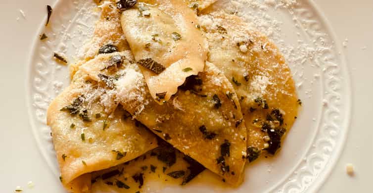 Cortona: Pasta and Pizza Cooking Class | GetYourGuide