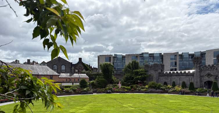 Dublin: Highlights and Hidden Corners Walking Tour | GetYourGuide