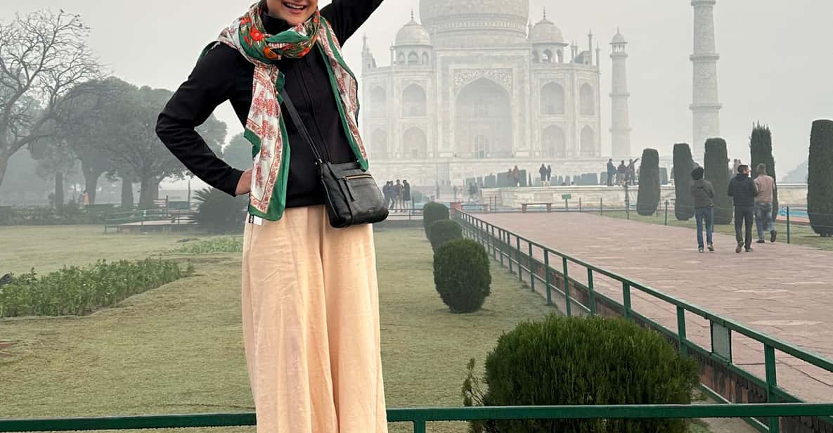 Z Dillí: Taj Mahal při východu slunce a soukromý celodenní výlet do ...