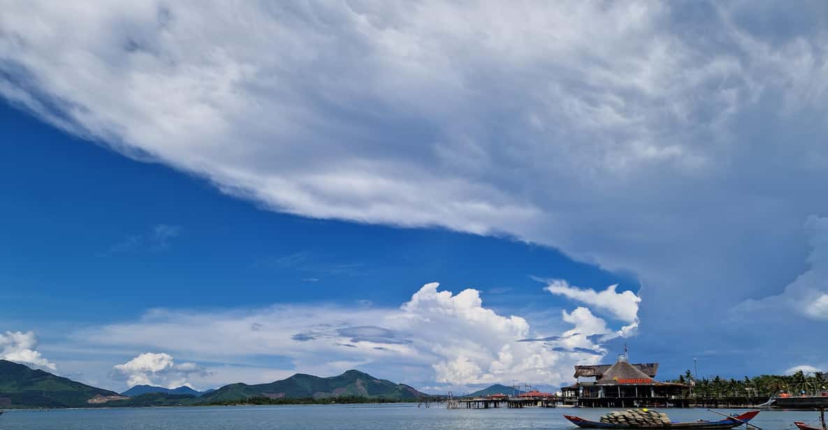 Hue: Bustour nach Hoi An oder Da Nang mit Sightseeing-Stopps | GetYourGuide