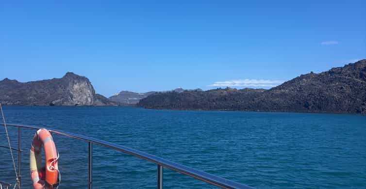 Santorini: Catamaran Caldera Cruise with Meal and Drinks | GetYourGuide