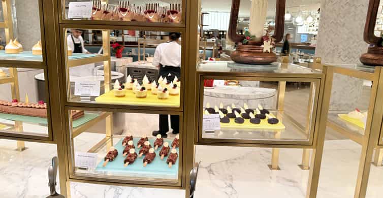 Dubai: Luxury Dinner Buffet at Gastronomy Atlantis The Royal | GetYourGuide