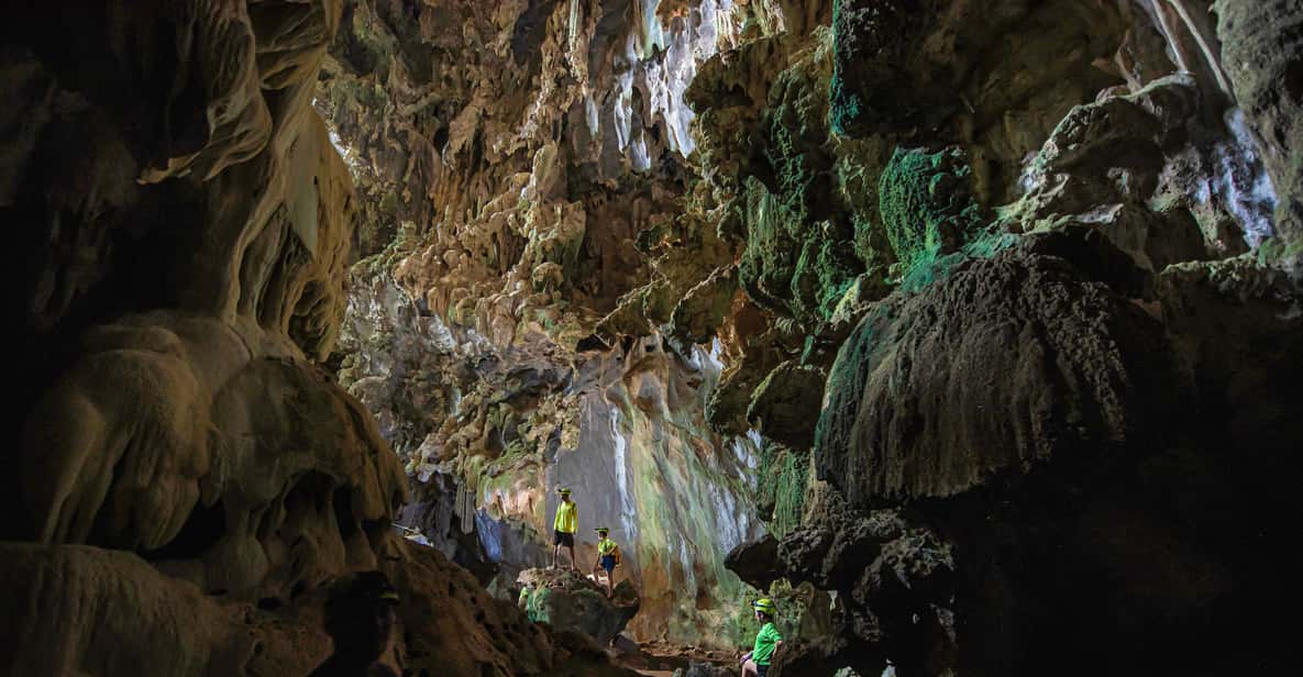 Excursion aventure dans la grotte de Ruc Mon | GetYourGuide
