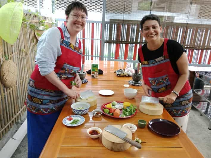 Bangkok : Cook authentic Thai food with Smart Cook | GetYourGuide