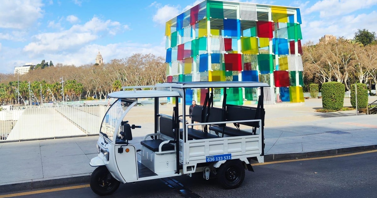 Málaga 2 Saatlik TukTuki Turu: Özel Deluxe Deneyim | GetYourGuide