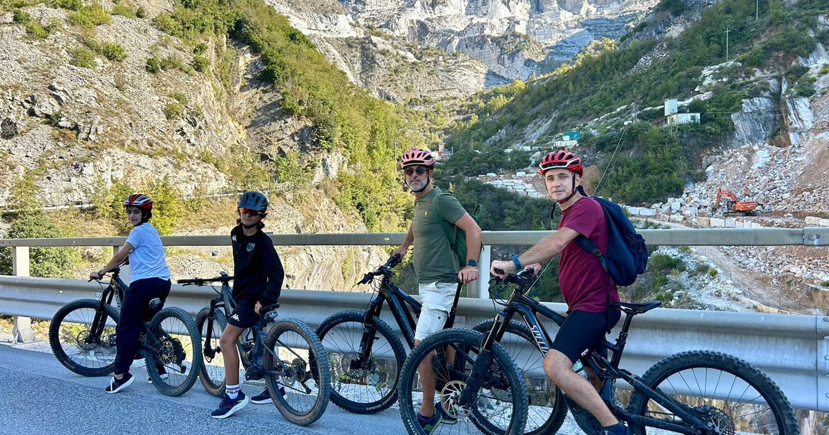 E-Bike-tur til Carrara-marmorbruddene med smagning af svinefedt ...