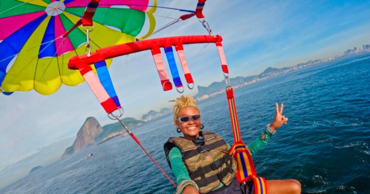 Rio de Janeiro: Parasailing Flight over Guanabara Bay | GetYourGuide
