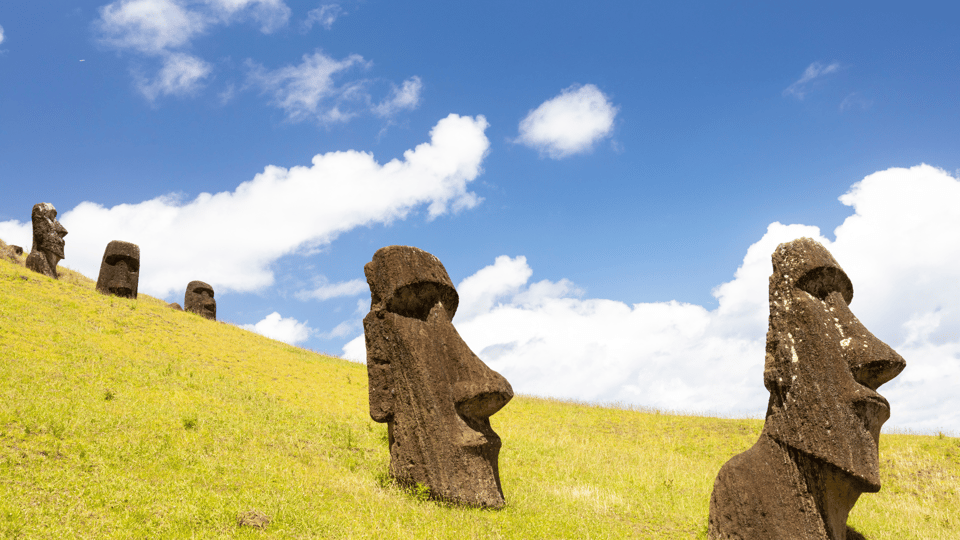 The Moai Factory: The mystery behind the volcanic stone stat | GetYourGuide