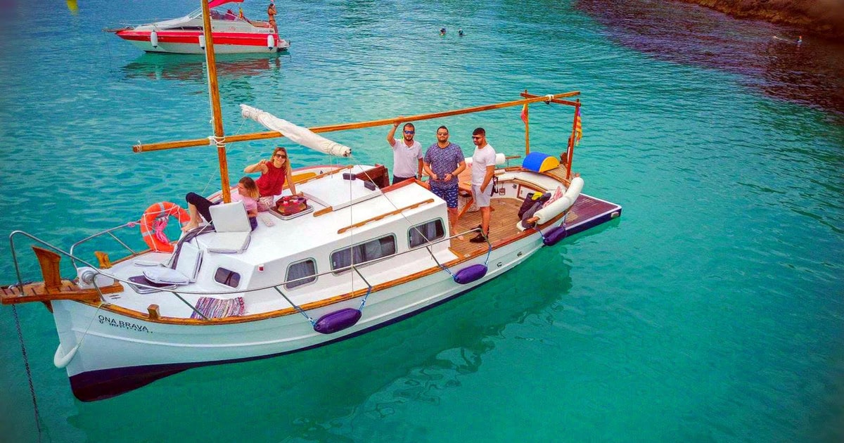 Mallorca: Llaüt Excursion around Palma with food and drinks | GetYourGuide