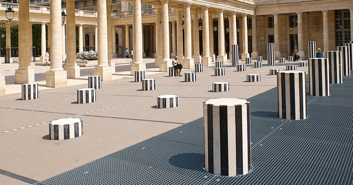 ClueZ - Jeu de piste digital dans les Passages Couverts | GetYourGuide