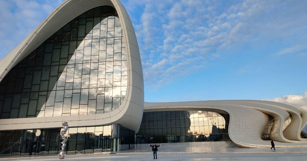3-tägige VIP-Tour: Baku, Qobustan und Feuerkult | GetYourGuide