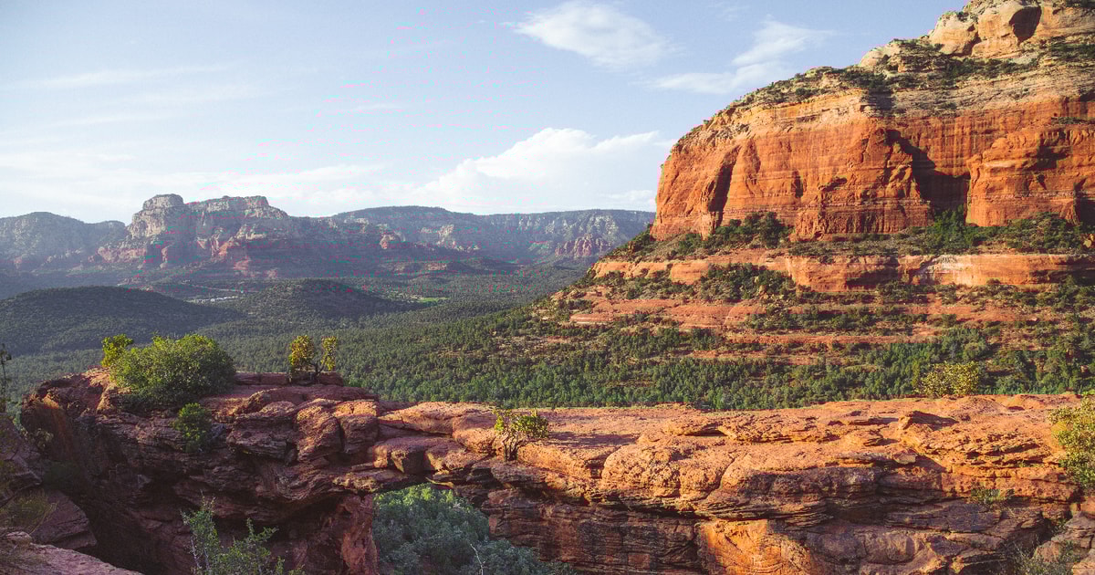 Descoperiți magia rocilor roșii din Sedona cu o plimbare panoramică ...