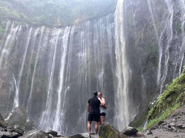 Surabaya y Malang: Excursión Guiada Compartida a las Cascadas de Tumpak ...