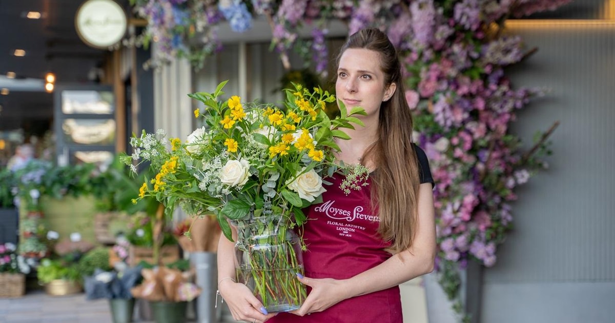 Flowers For The Home | GetYourGuide