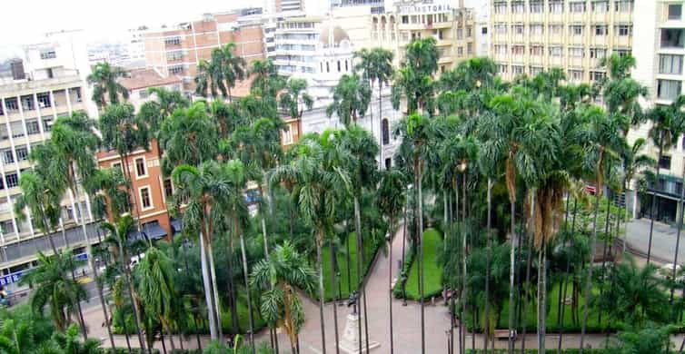 Recorrido a pie por el centro de Cali | GetYourGuide