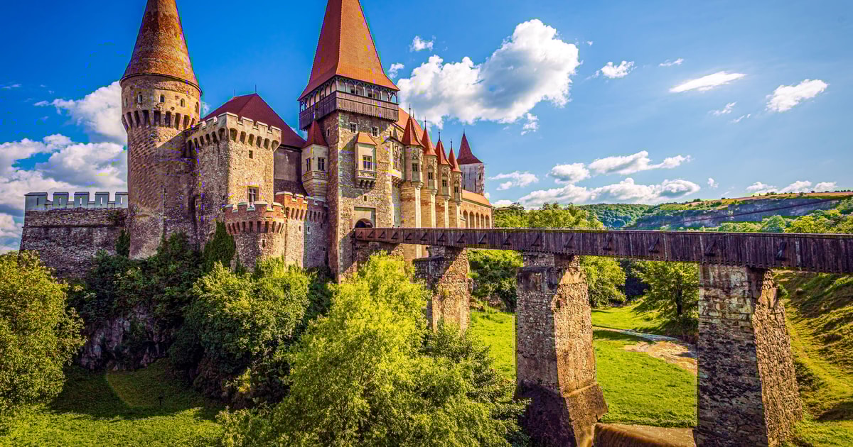 Cluj: Turda Salt Mine, Corvin Castle, Alba Carolina Tour | GetYourGuide