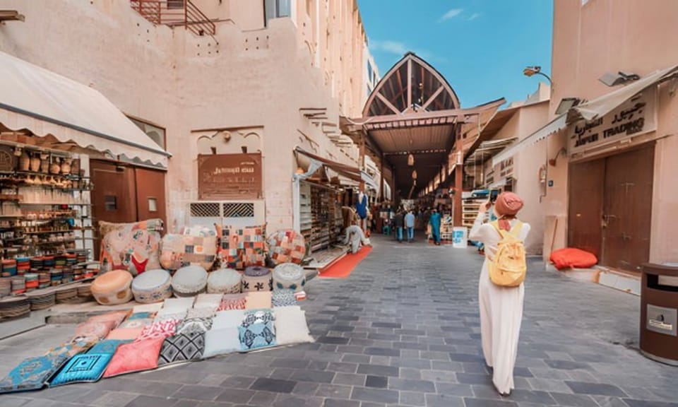 Dubai: Visita guiada del casco antiguo con zocos, degustaciones y paseo ...