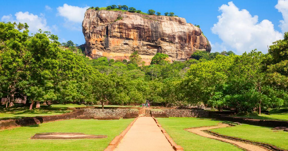 Sri Lanka: 2-dniowa wycieczka do Sigiriya, Dambulla i Kandy | GetYourGuide
