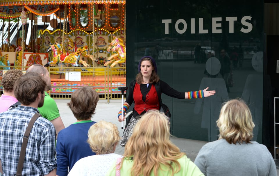 London: Guided Loo Tour | GetYourGuide