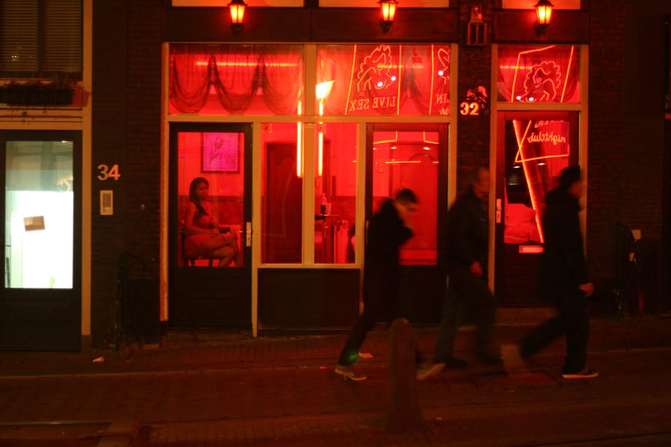 Amsterdam: Barrio Rojo y visita cultural | GetYourGuide