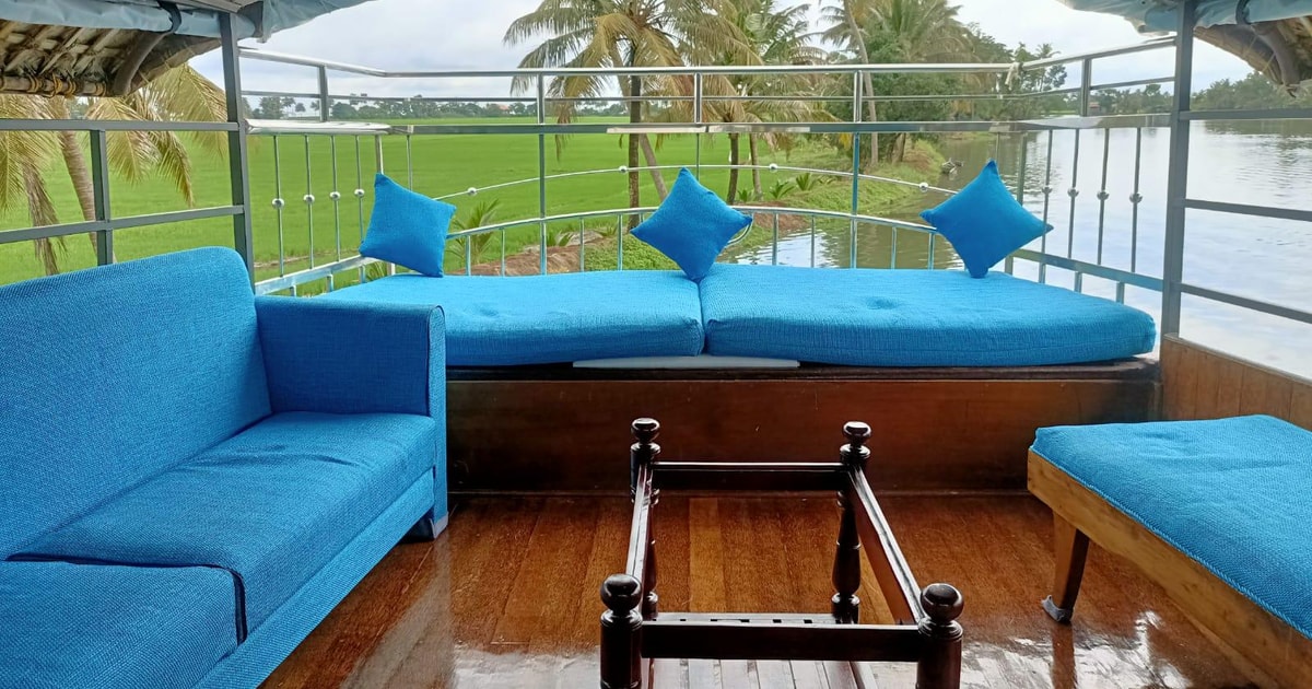 Alleppey: Sunset Houseboat Cruise with Tea and Snacks | GetYourGuide