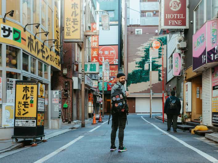 Tokyo: Photo Shoot with a Private Vacation Photographer | GetYourGuide