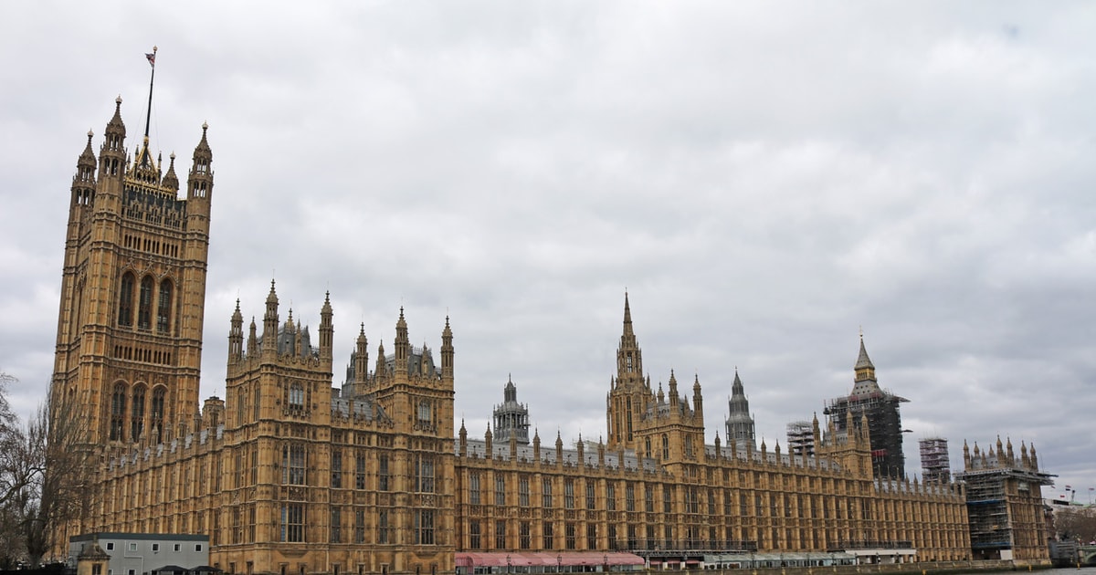 London: Kryssning på Themsen från Kew till Westminster | GetYourGuide