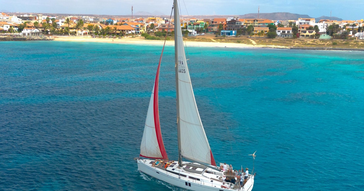 Sal, Kap Verde: Halber Tag auf dem Meer mit Cuba Libre Yachten | GetYourGuide