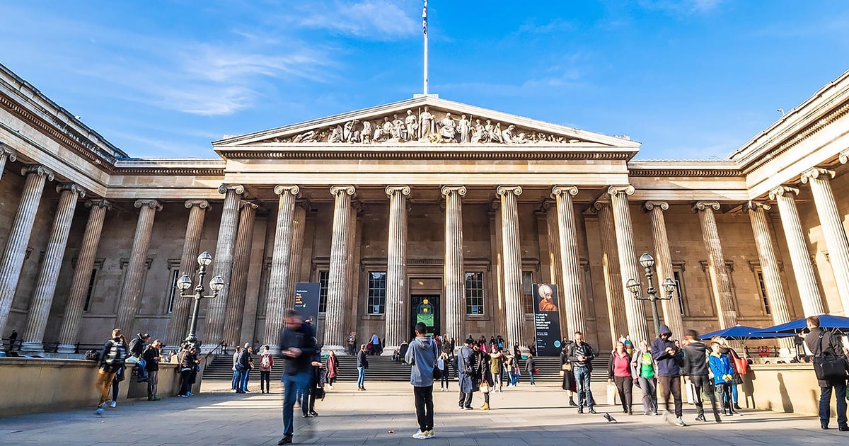 Esplora la storia: Rosetta, mummie e molto altro al British Museum ...