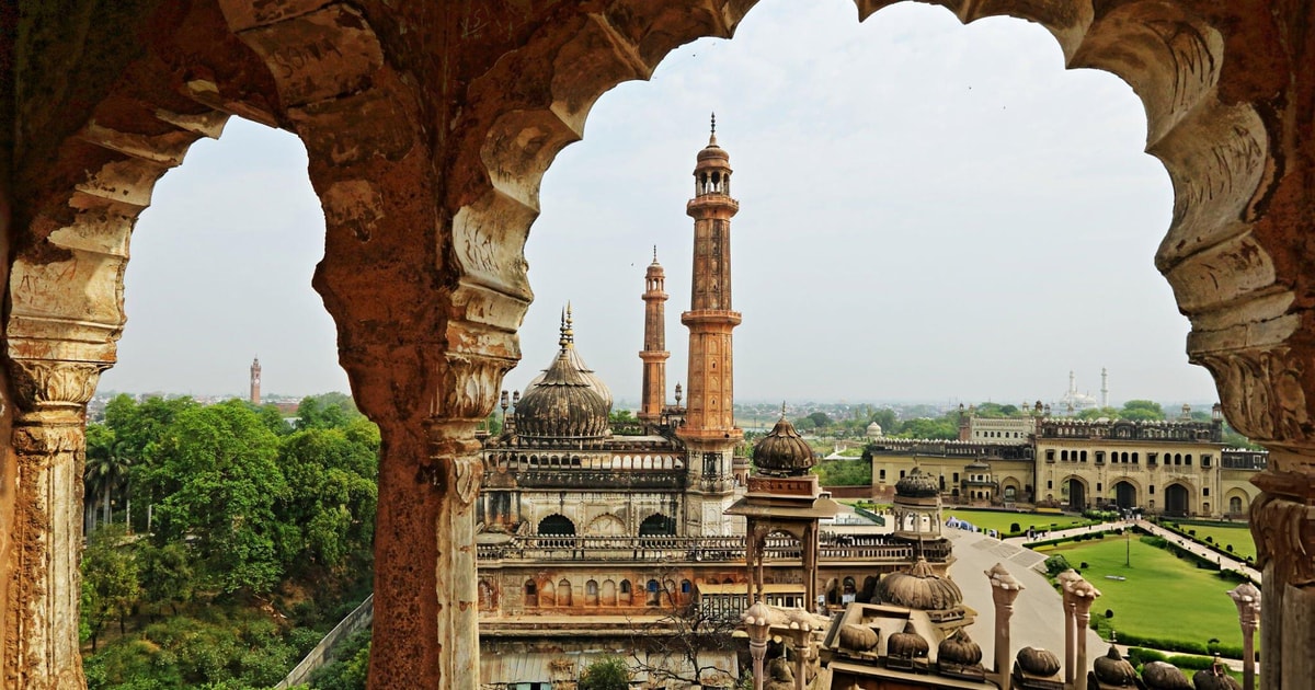 Lucknow Heritage Trails (2 horas de tour a pie guiado) | GetYourGuide