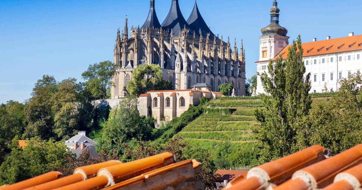 Von Prag: Tour nach Kutná Hora, zur Knochenkirche und zum ...