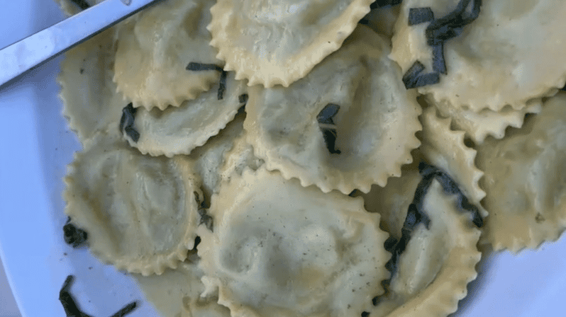 Cooking class Ravioli e Spaghetti, Pasta Lab e cena a Roma | GetYourGuide