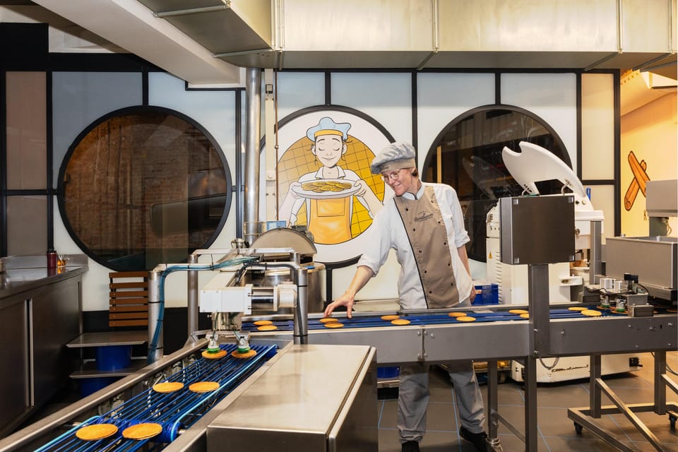 Gouda: Syrup Waffle Factory Ticket with a Waffle | GetYourGuide